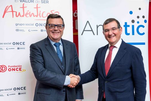 AMETIC y Fundación ONCE firman un convenio para continuar trabajando ...